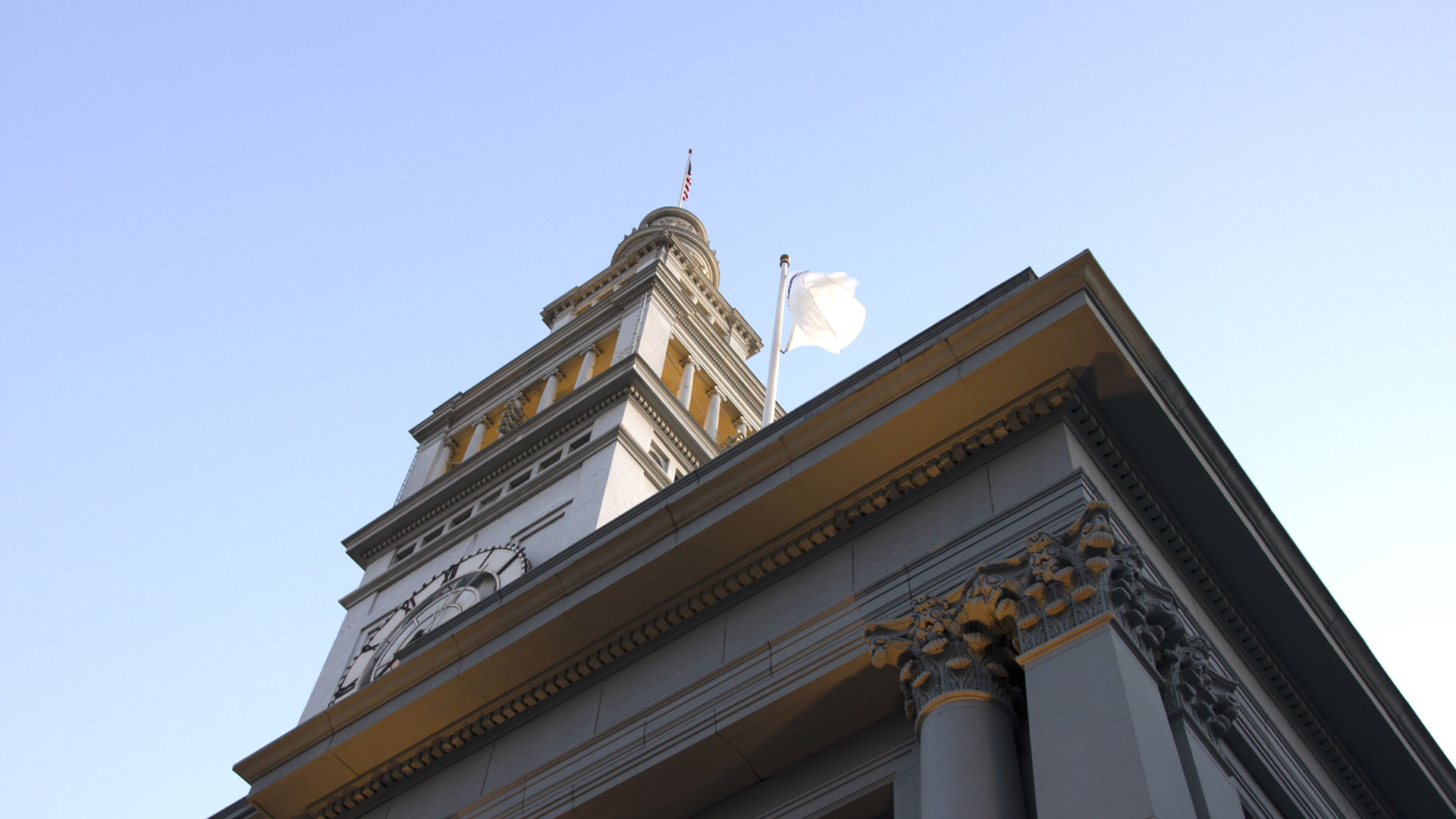 Fun at the Ferry Building | Jasper San Francisco Apartments